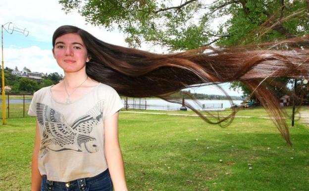 Intenso capa Prueba de Derbeville la chica del pelo mas largo del mundo ... Intenso capa Prueba de Derbeville la chica del pelo mas largo del mundo ...